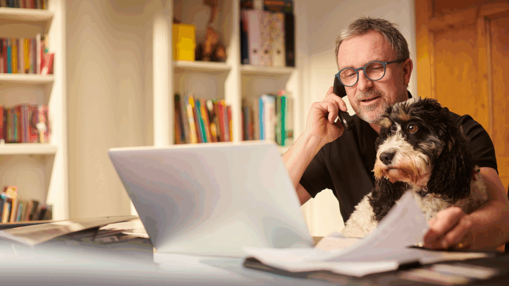 What Should a Small Business Include in a Comprehensive Social Media ...